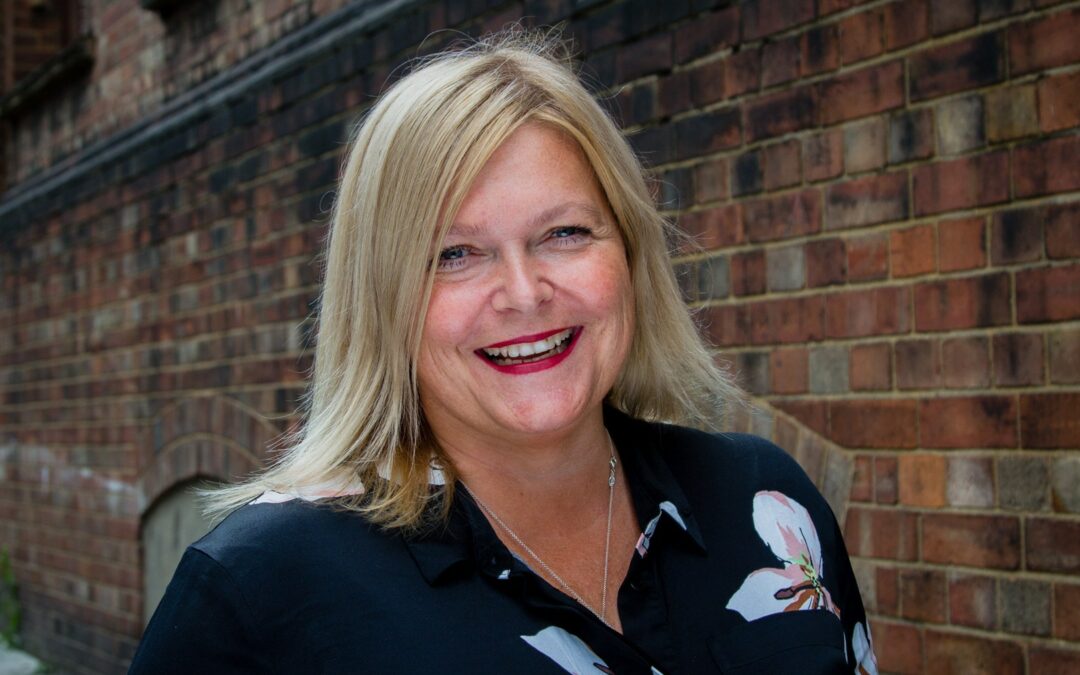 Lisa Hackett – Frontline